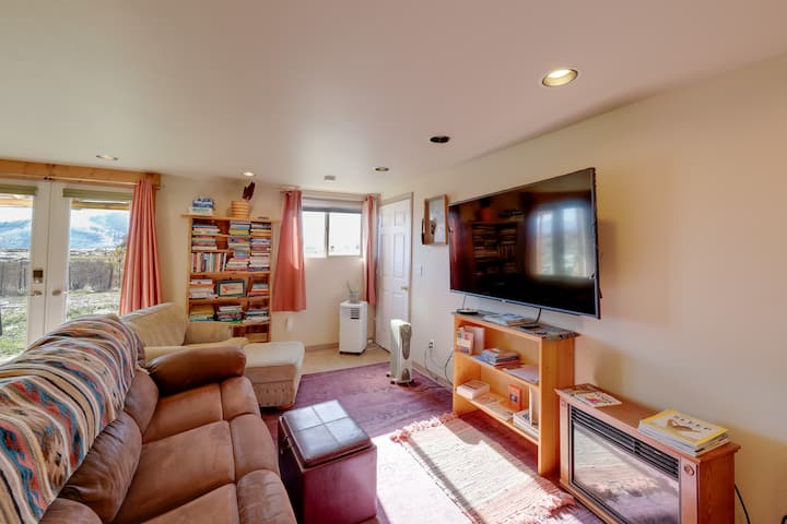 Studio Near Hot Minerals Soak: 360-view Of Valley! - Hot Springs, MT