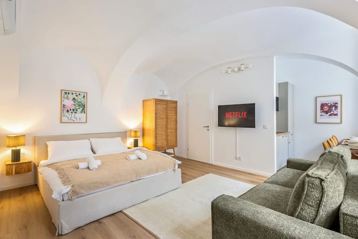 Floor Heating | Air Con | Washing Machine - Vienna