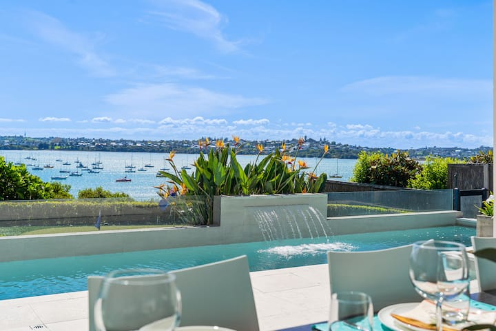Azure Edge - Auckland Holiday Home - Auckland