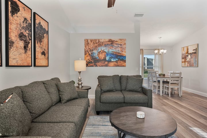 Newly Renovated Lakeland Home With Patio - Lakeland, FL