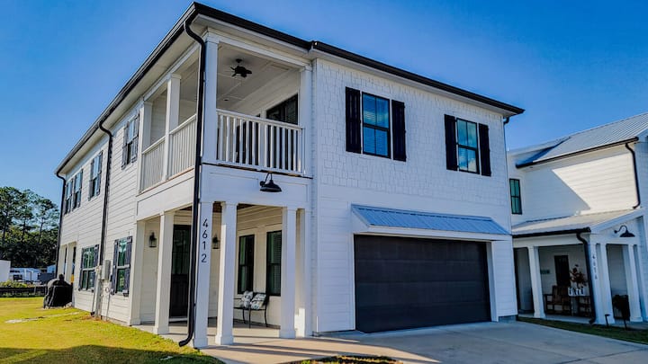 Pet-friendly Home W/game Room & Community Pool - Orange Beach, AL