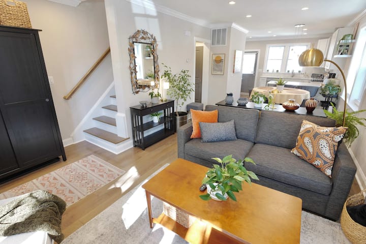 The Brightwood House - Family Living In The Heart - Silver Spring, MD