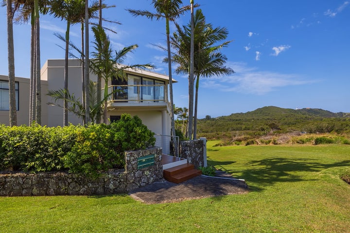 Fuller Holidays - Light Views - Byron Bay