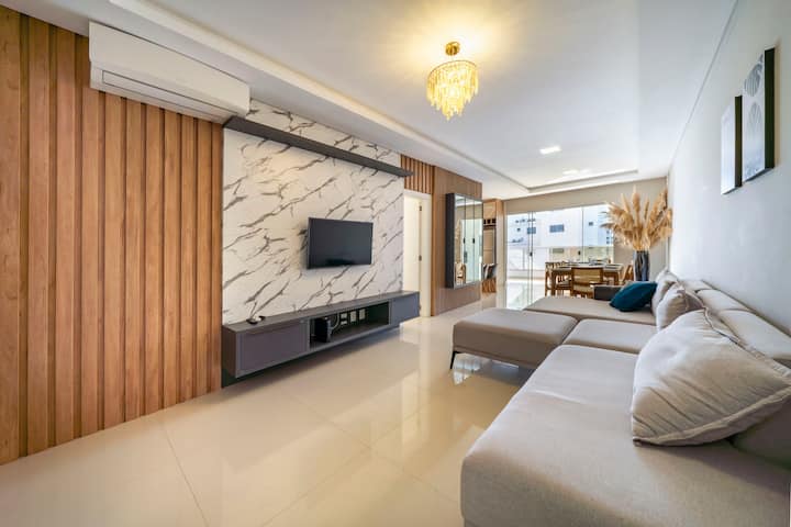 Apto C/ 3 Suítes, Varanda E Churrasqueira At5141 - Itapema