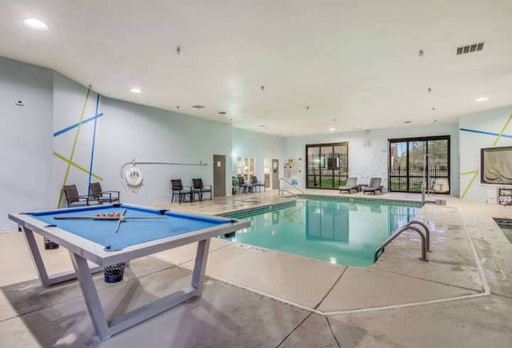 2 Pet-friendly Rooms Minutes From The Factory - Wake Forest, NC