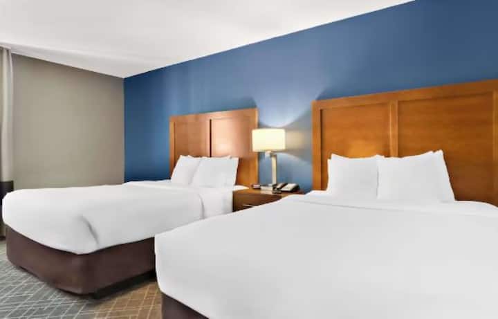 Family-friendly Stay Near Joliet Mall And Downtown - Joliet, IL