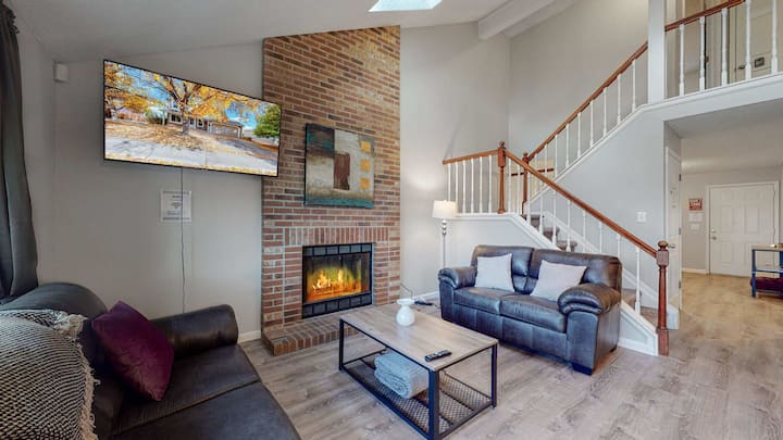 Aurora Family-friendly Home Near Quincy Reservoir - Aurora, CO