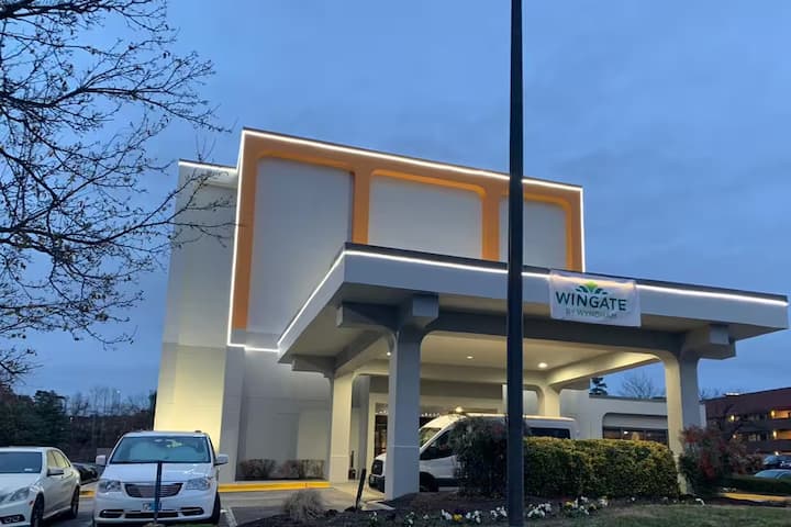 Wingate Bwi | Queen Bed | Near Downtown Baltimore - Baltimore