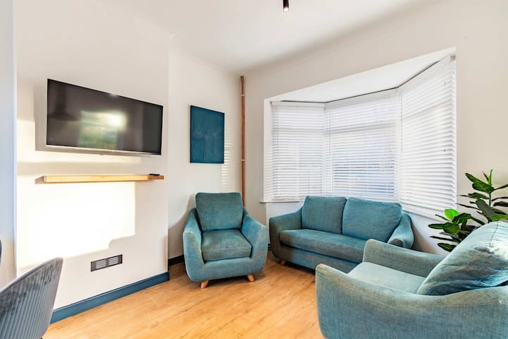 Seven Space | Modern 5bed Home Near Bowthorpe Park - Norwich