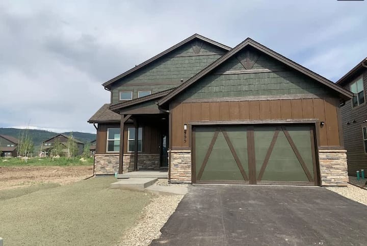 Beautiful 4 Bed/ 4 Bath| Grand Elk| Granby Ranch - Granby, CO