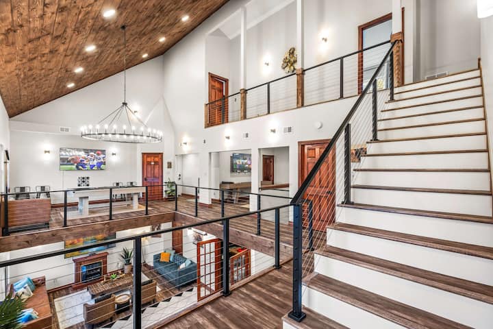 Skylarkpines 8br Modernluxe-movie, Poker, Ht/sauna - Shenandoah, VA