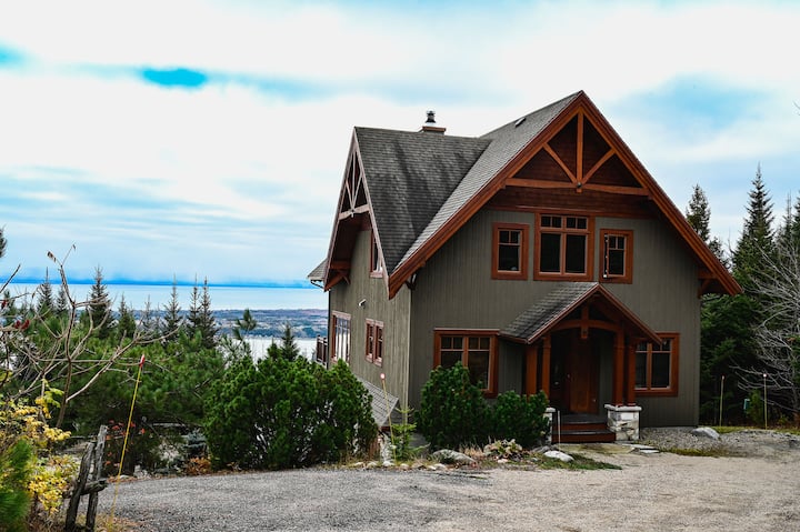 Chalet Magique: Vue Imprenable Sur Le Fleuve, Spa - Charlevoix