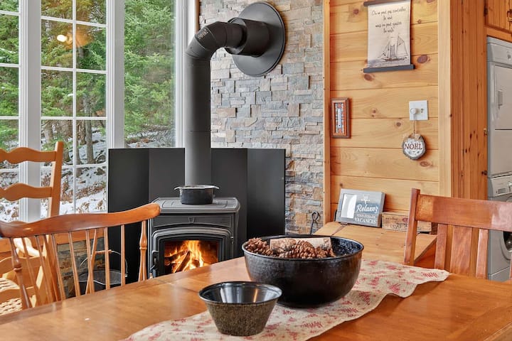 Chalet Nature Et Confort Au Bord Du Lac Chapleau - Québec