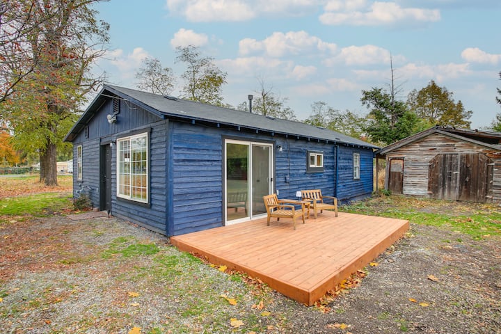 Hike, Fish & Explore: Cozy Home In Otis Orchards! - Liberty Lake, WA