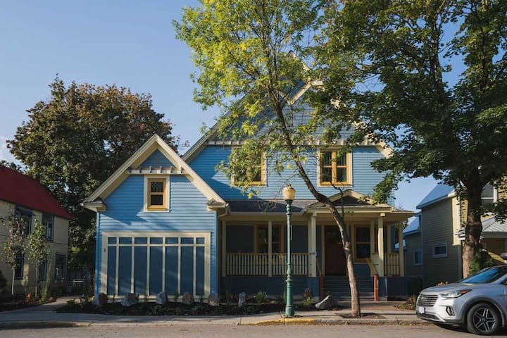 Samson House - Revelstoke