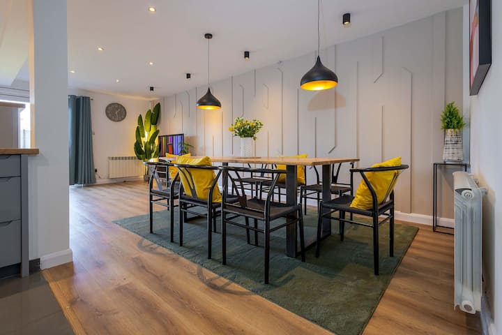 Luxe Bournemouth 5br/7 Beds/3 Bath/garden/parking - Bournemouth