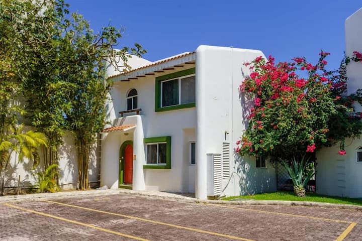 Playacar Villa Explore 5th Ave Pool & Golf Club - Playa del Carmen