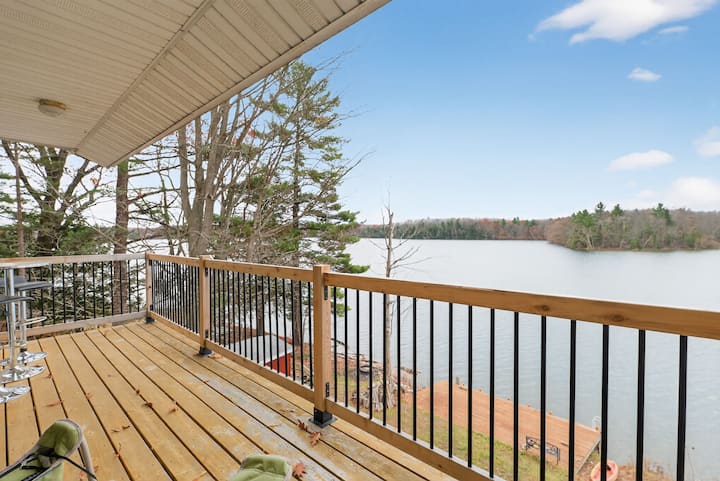 Relaxing Waterfront Escape In Big Rapids - Big Rapids, MI