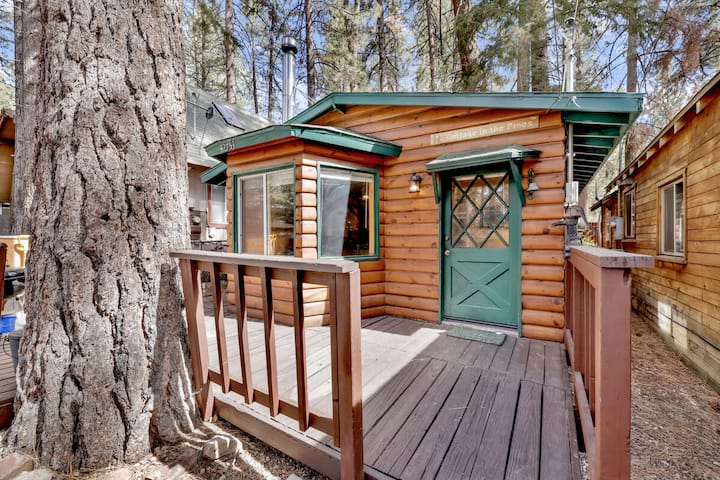 Cottage In The Pines | Romantic Couple's Retreat - Big Bear Lake, CA