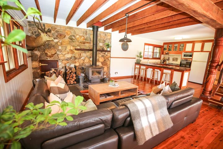 Nala Lodge - Alpine Retreat With Views - Harrietville