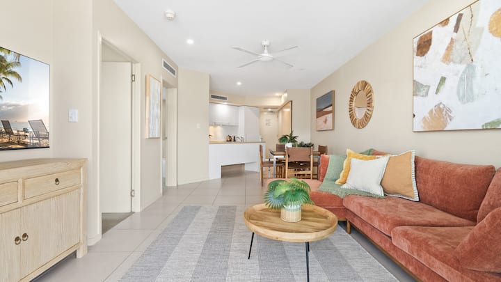 Azureside Apartment Retreat - Cairns