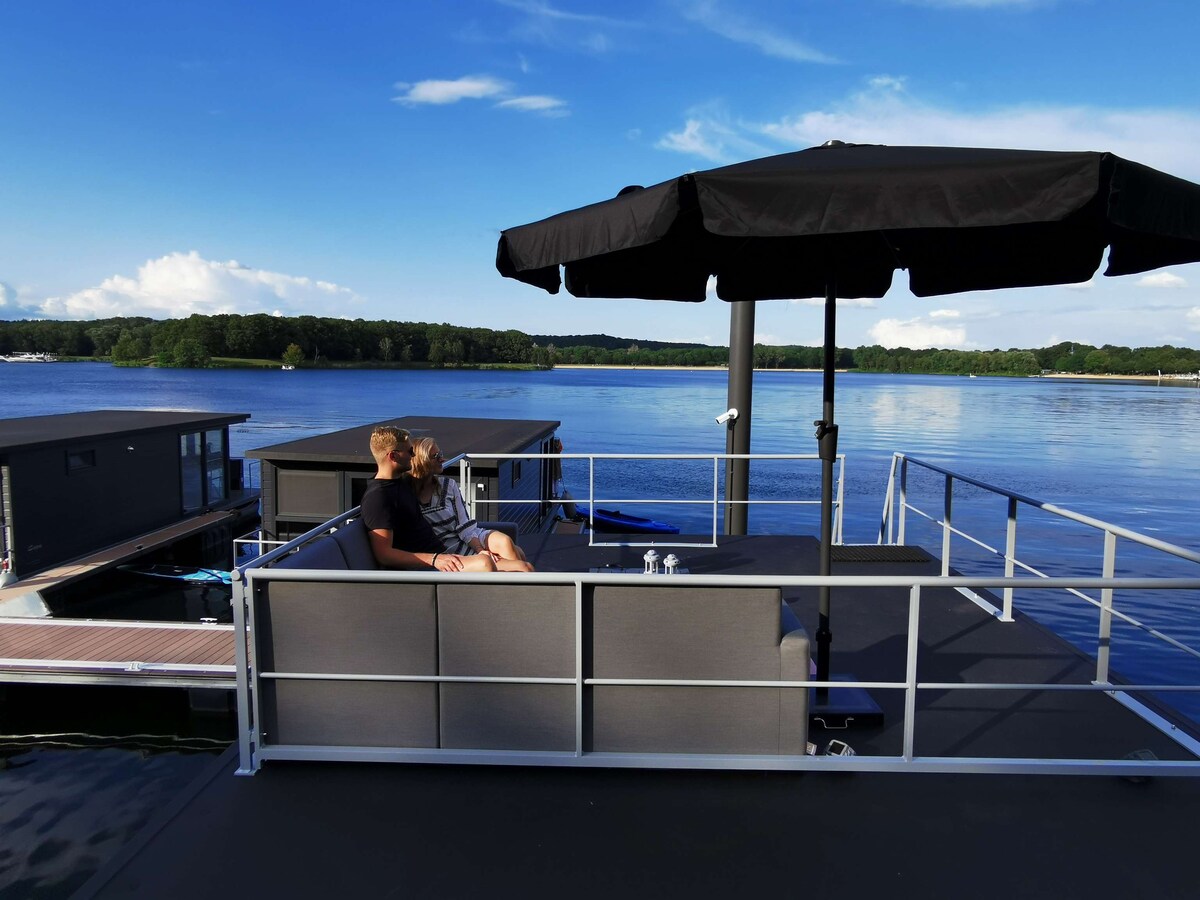 Casa flotante (con jacuzzi y terraza en la azotea) - Casas bote en ...