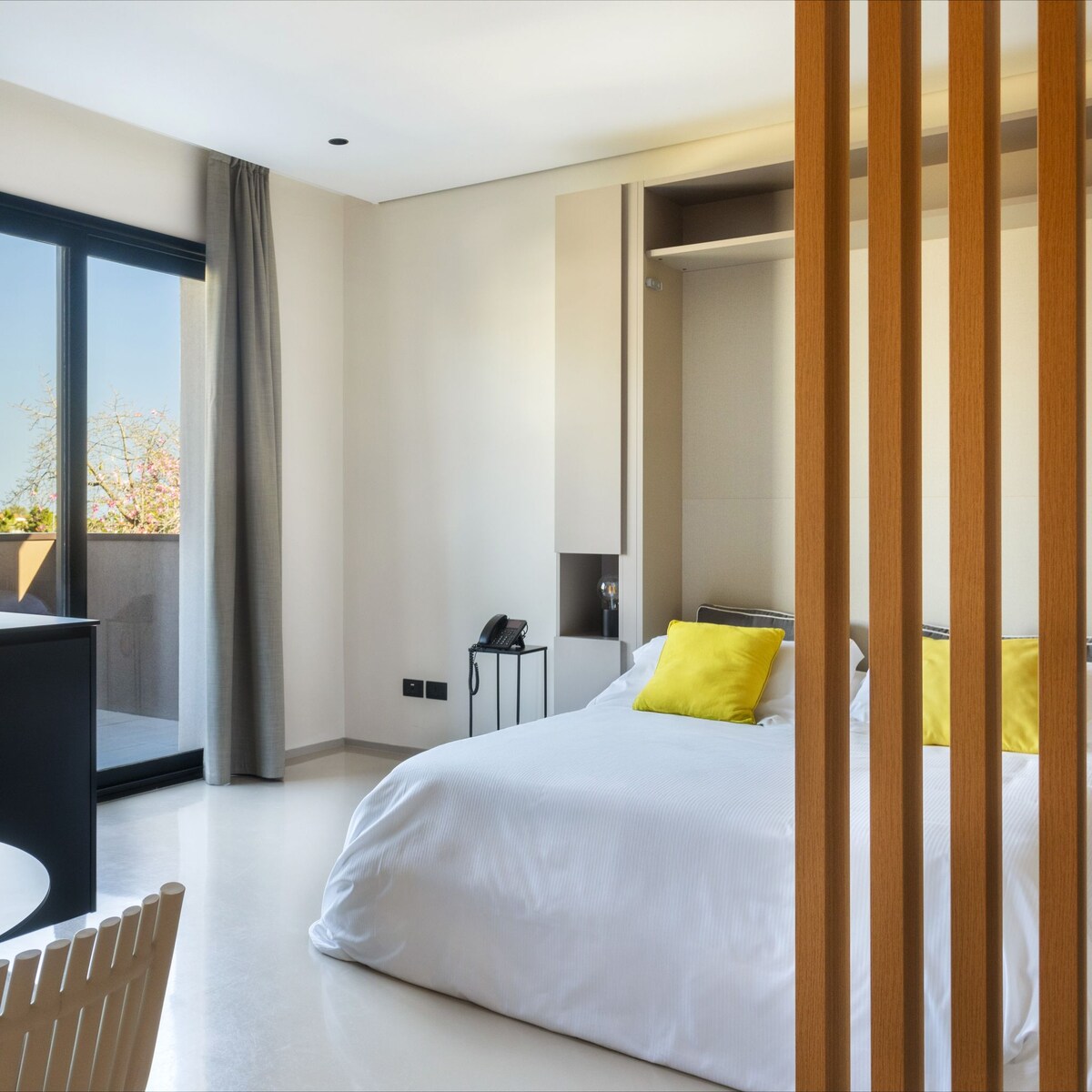 Charmantes Studio in einer eleganten Residenz in C - Wohnungen zur ...