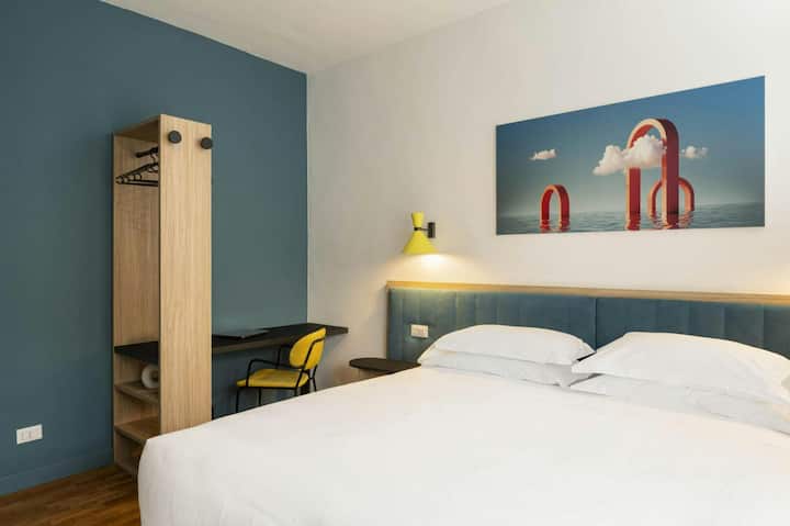 24/7 Coffee And Grab-n-go Snacks - Ciampino