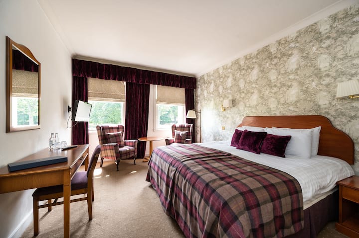 Double Room With Private Bathroom - North Berwick