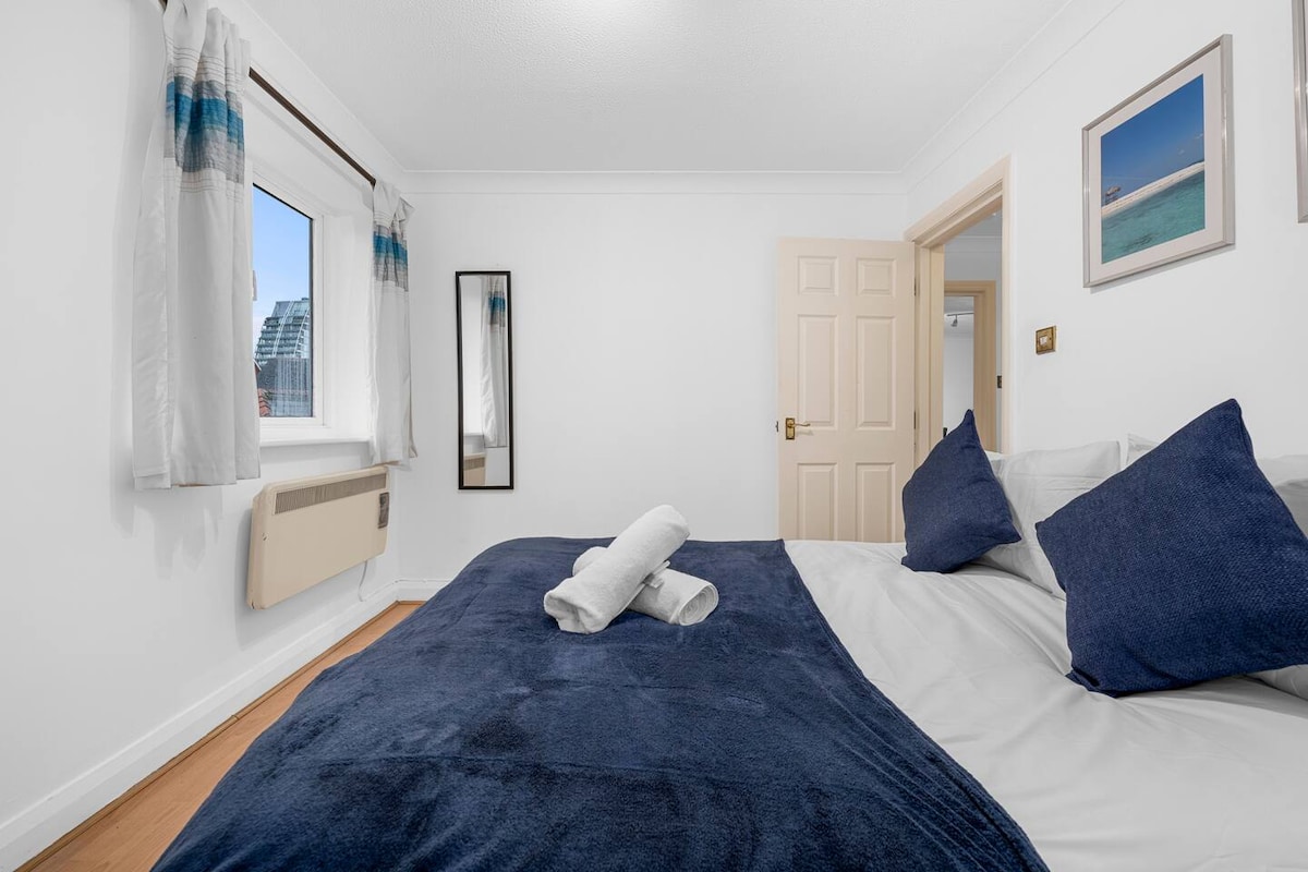 Modern 2 Bed Apartment | Salford Quays | Parking - Airbnb