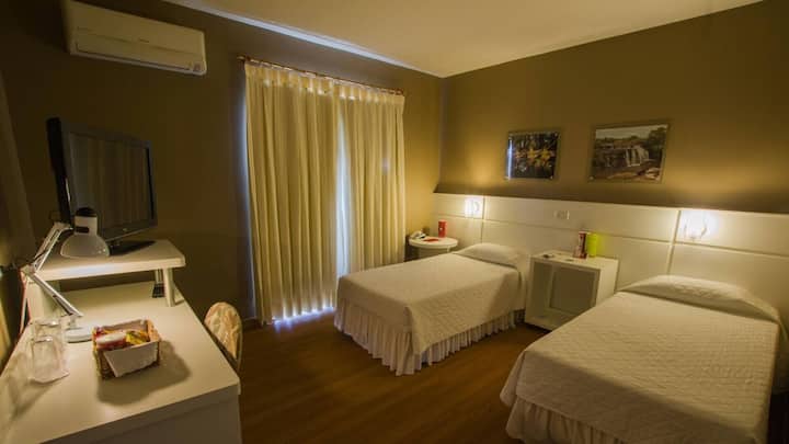 3 Bright Double Twin Room W/ Forest & Canyons View - Guarapuava