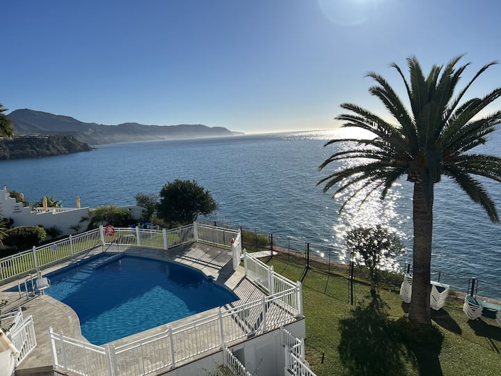 Central Nerja Apartment – Unbeatable Location! - Nerja