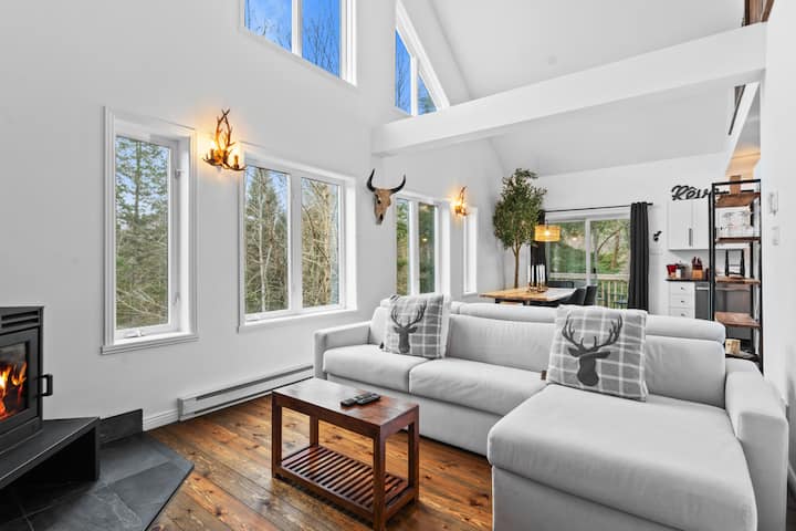 4br Retreat With Jacuzzi & Mont-tremblant View - Mont-Tremblant