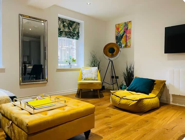 Lace Market - 1-bed Apt - Sleeps 3 - City Centre - Dunkirk - Nottingham