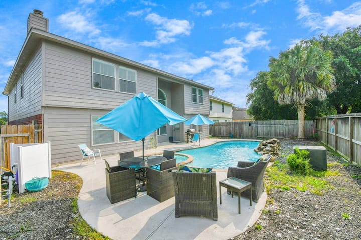 Lt Retreat W/ King Bed & Heated Pool | Near Iah - 훔블