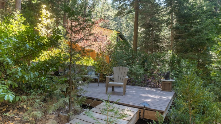 Navigate Stays Mountain Retreat Near Lake Arrowhea - Crestline, CA