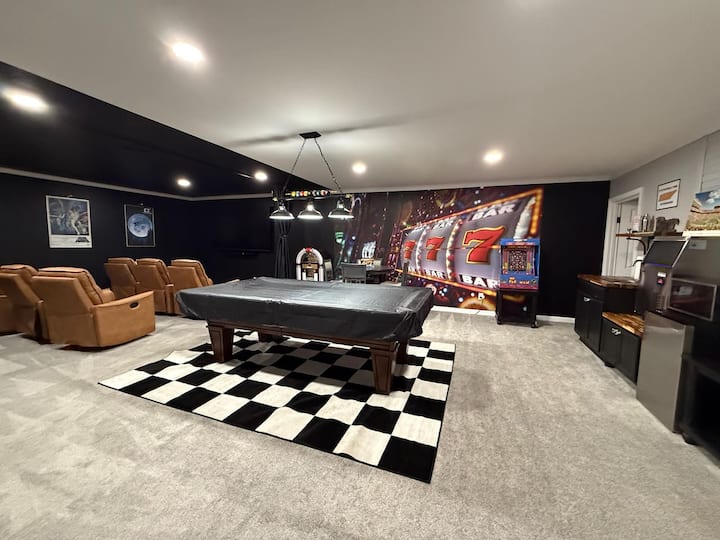 Knoxhaven | 5 Min Ut•hot Tub•firepit•theater•games - Knoxville, TN