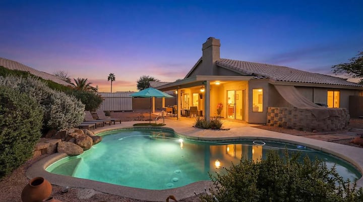 Heated Pool & Hot Tub - Private Desert Retreat - Peoria, AZ