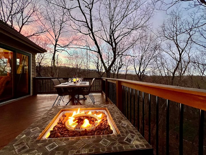 5 Min To Ski, Mtn Views, Shuffleboard, Arcade Fun - Wintergreen