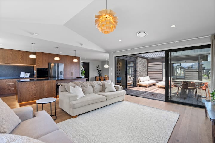 Rua Street Escape - Wanaka