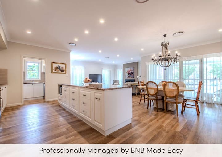 Lakeside On Southlakes | Family Entertainer - Dubbo