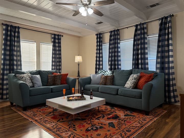 South By South Eleventh | 3-bed 2-bath - Abilene, TX