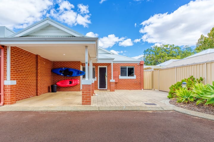 Relax At 42 Cape View Resort - Broadwater