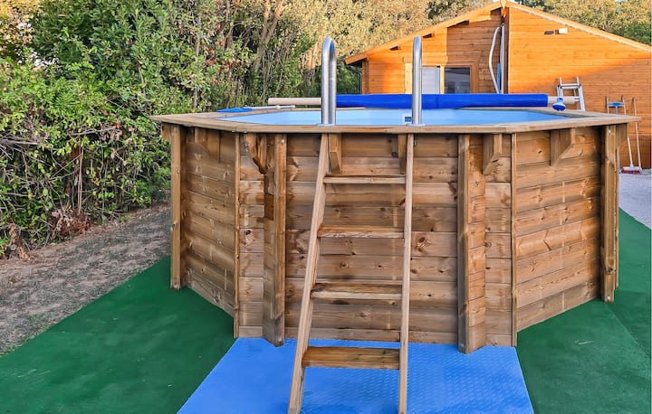 Cozy Home In Chenac-saint-seurin-d'uzet - Mortagne-sur-Gironde