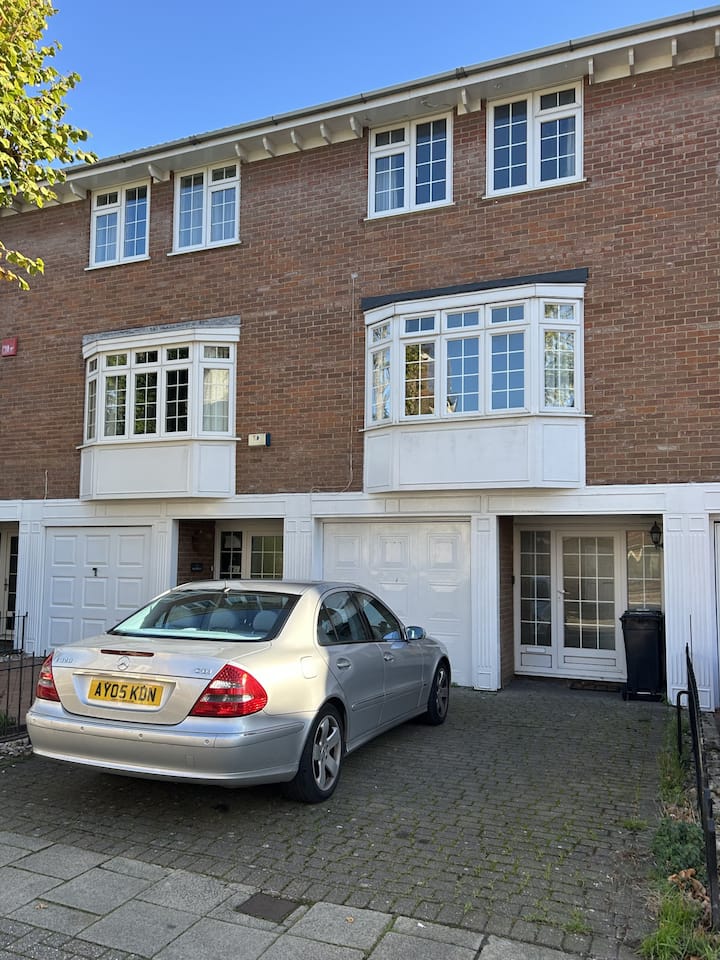 Bayfields By The Sea - Gosport