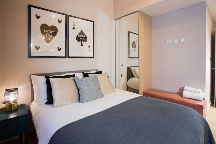 Spacious 3-bed Retreat | Modern & Super Central - Manchester