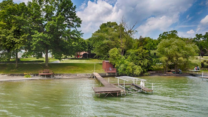Lucky Stone Cottage - Cozy Cayuga Lake Cottage! - Interlaken, NY