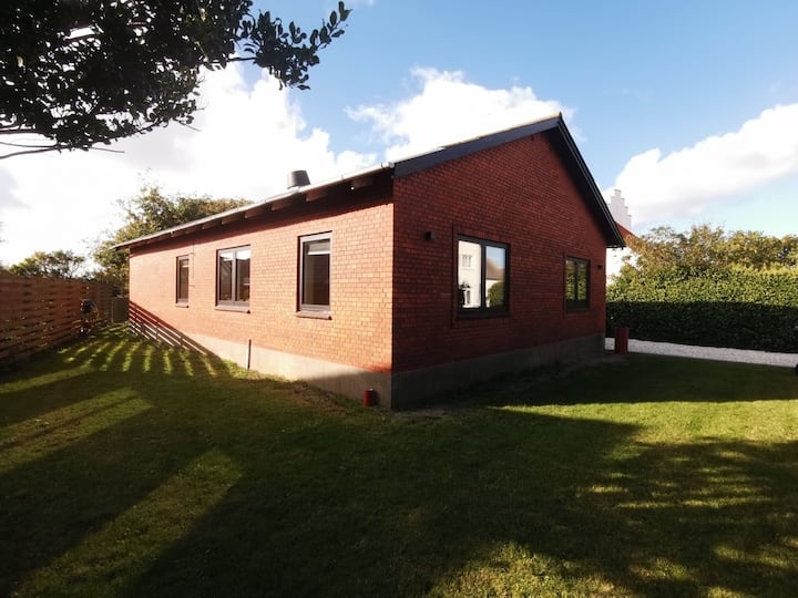 Maison De Vacances Confortable De 4 Chambres à Cou - Denmark
