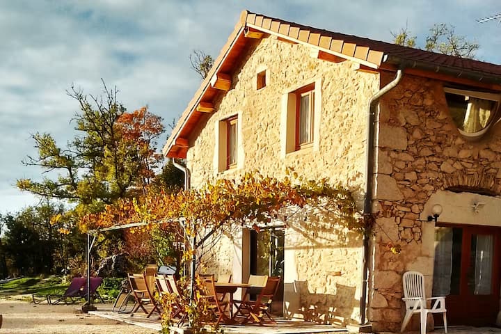 Gite Familial De Ganisson - Saint-Marcellin