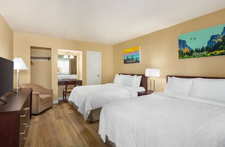 2 Queen Beds | Travelodge Presidio Sf Stay - San Francisco, CA